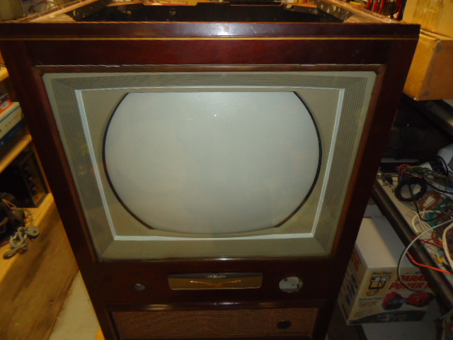 Vintage RCA Color TV Page Two | Visions4 Magazine